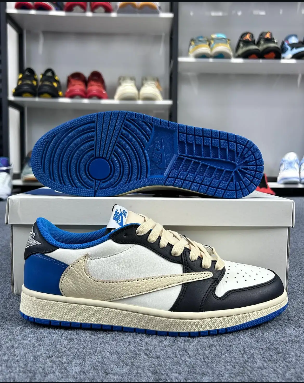 Travis Scott Fragments ( PREMIUM +)🔥 | Kickback